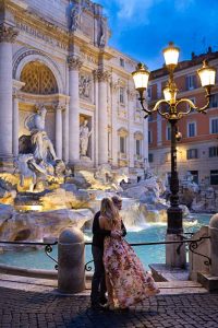 Proposal at the Trevi Fountain in Rome Italy | Photography Service