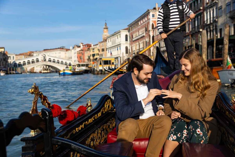 Venetian Gondola Proposal Photographer in Venice Italy